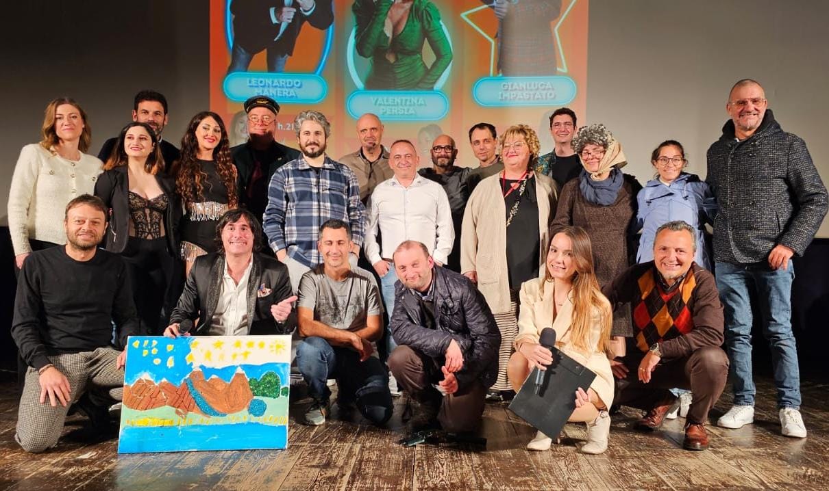 Pedaso, Manera battezza i comici di Zelig Open - Cronache Marche